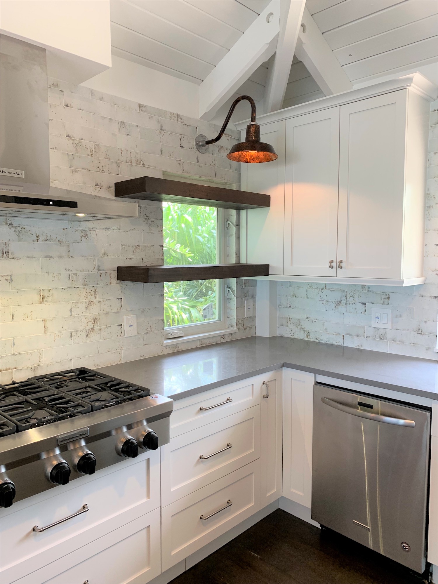 The Original™ Warehouse Gooseneck Light | Barn Light Electric