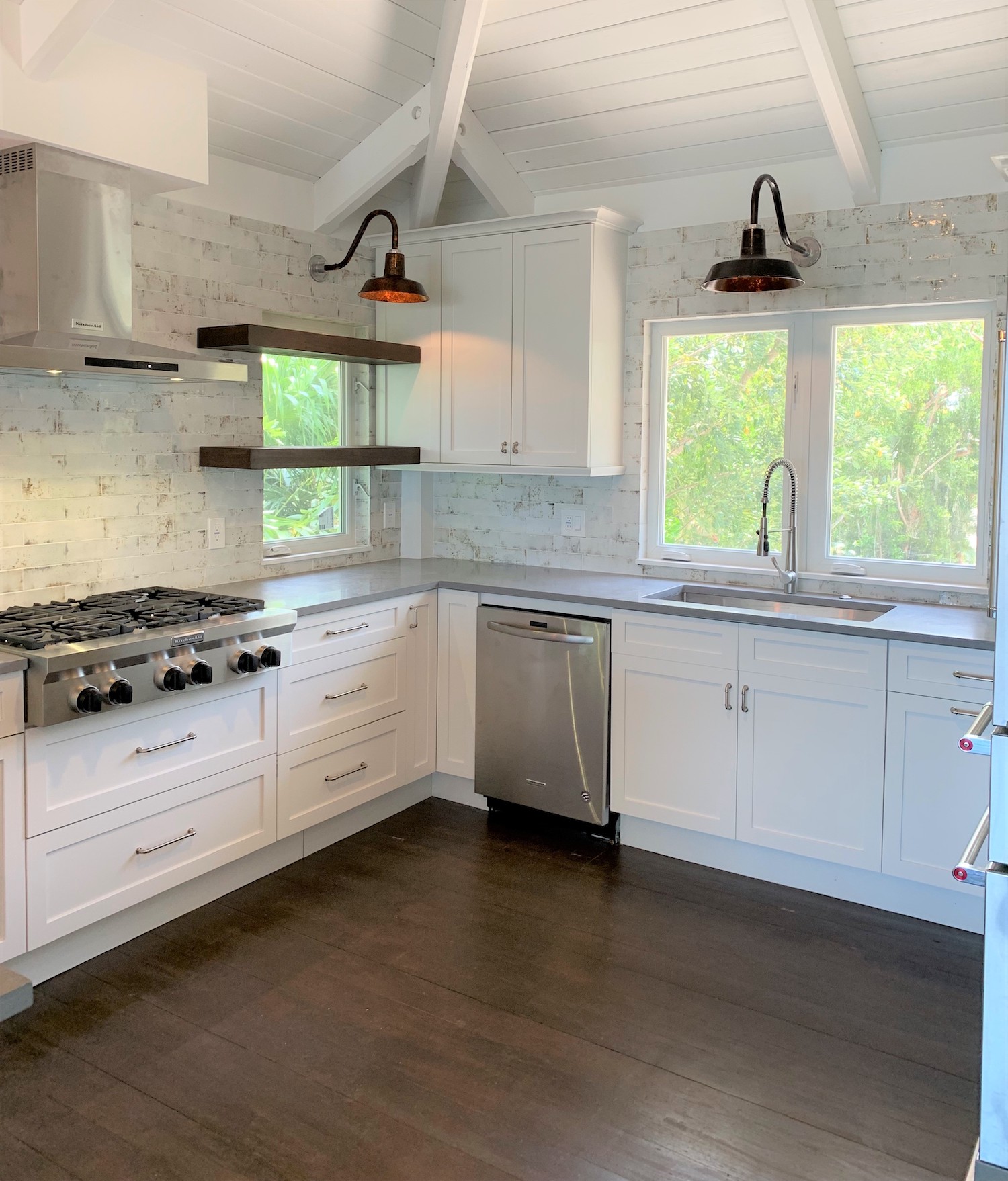 The Original™ Warehouse Gooseneck Light | Barn Light Electric