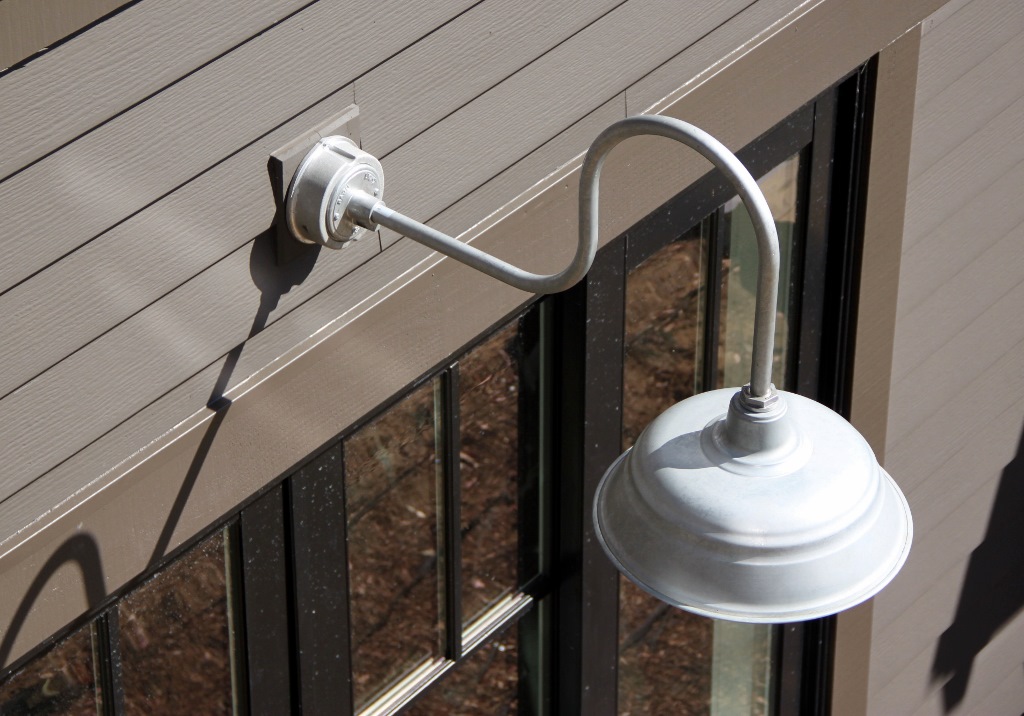 Galvanized LED Barn Lighting Combines Best of Style, Efficiency ...