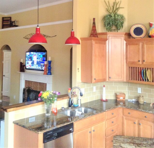Loves Runs Deep for Bright Red, Deep Bowl Porcelain Pendants ...