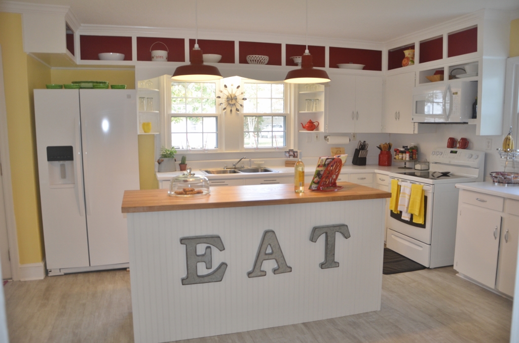 Barn Pendant Lights Define Modern Country Kitchen | Inspiration | Barn ...