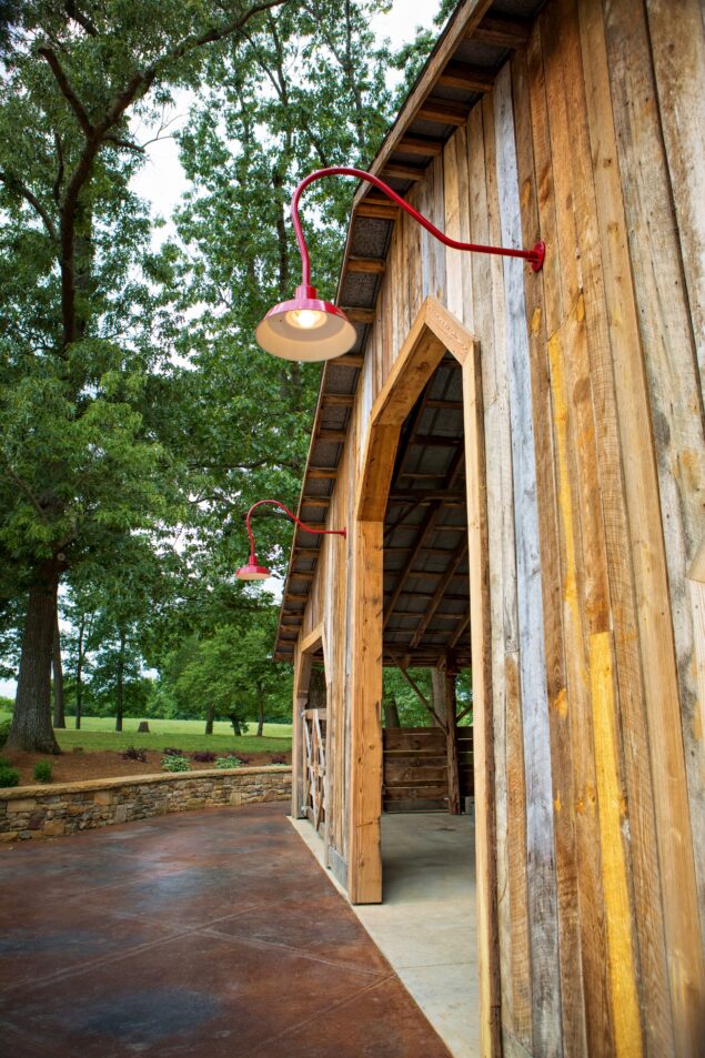 Vintage-Inspired Barn Lights Right at Home Down on the Farm ...