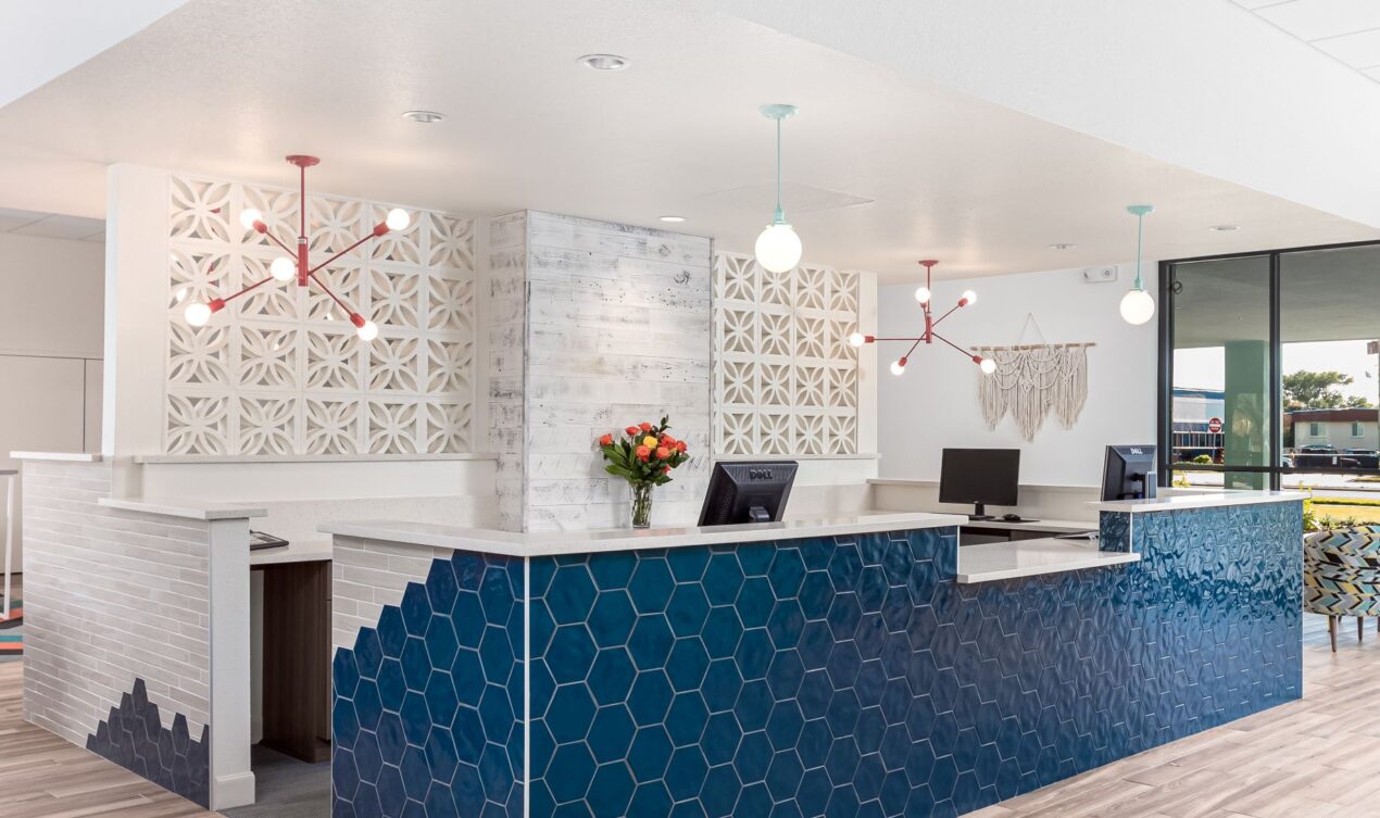 Bright, Energetic Colors Add Splash of Midcentury Fun to Hotel Remodel ...