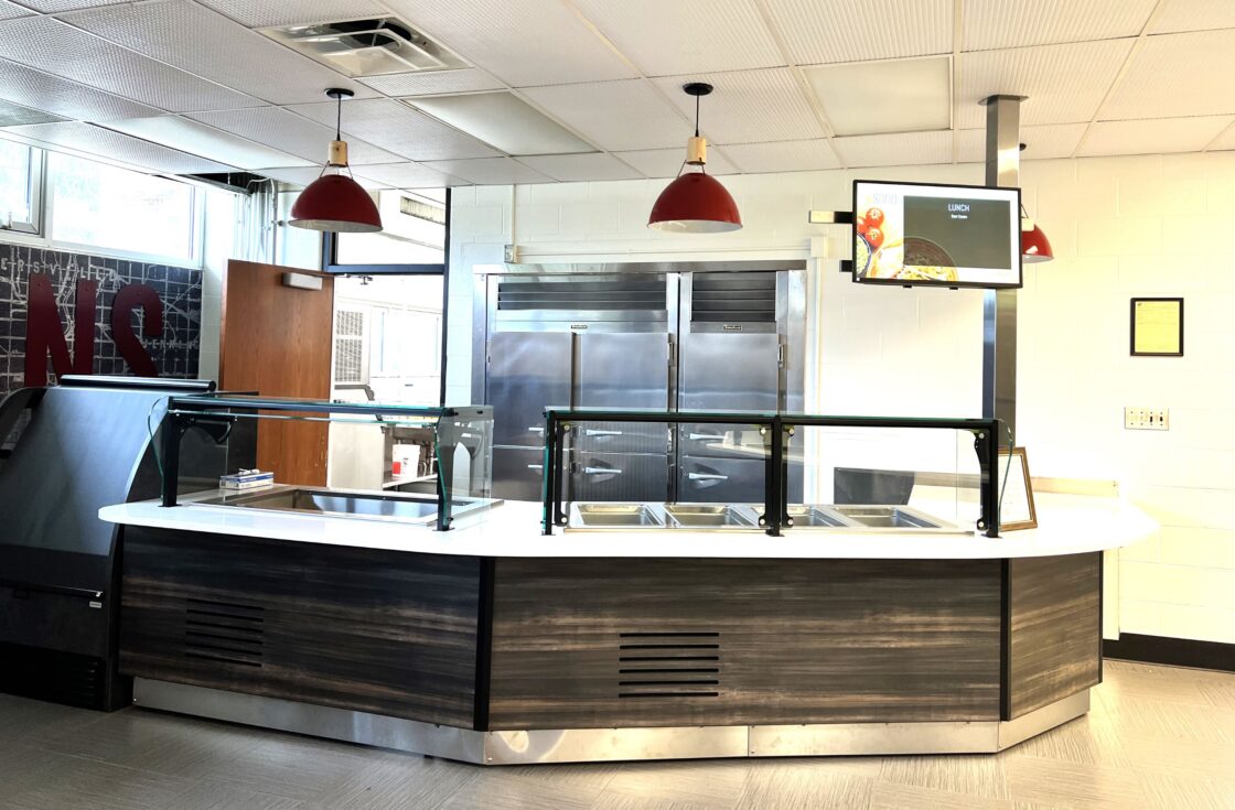 Cafeteria Reno Gets A+ with Classic Schoolhouse Lighting